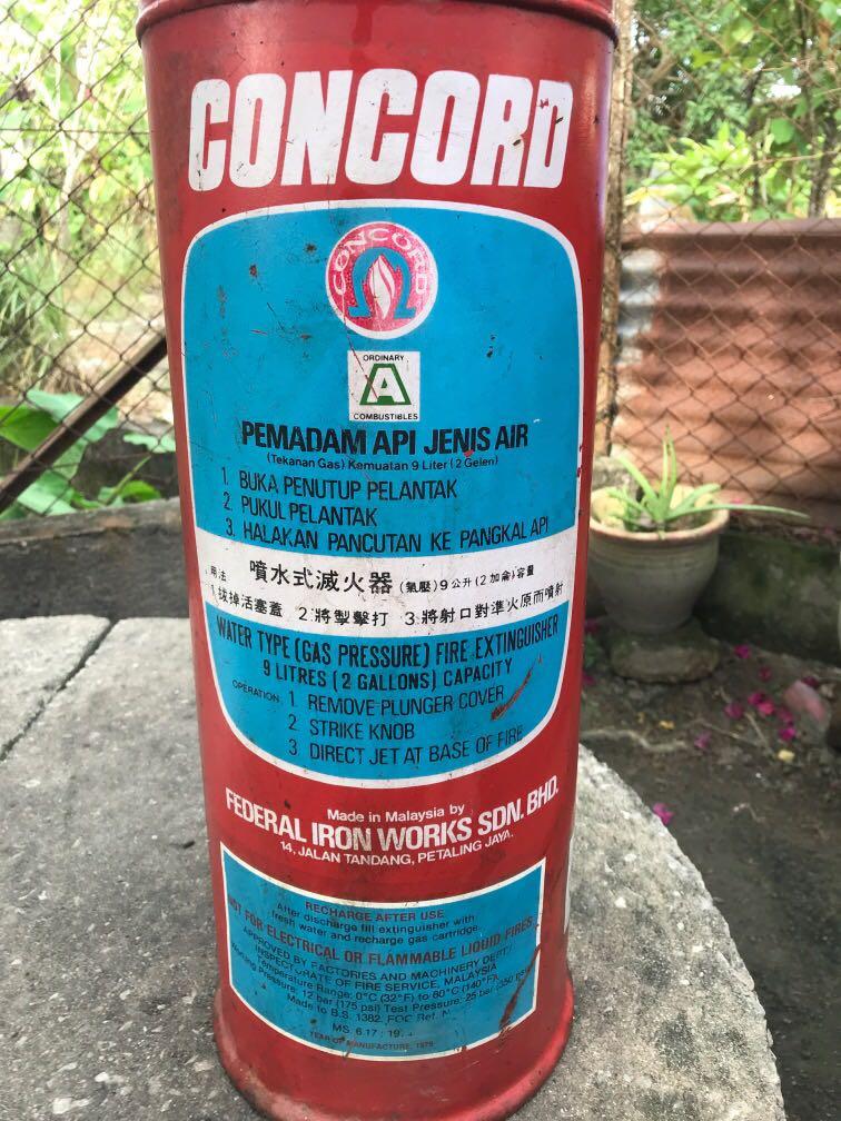 Vintage pemadam api lama, Hobbies & Toys, Collectibles & Memorabilia ...