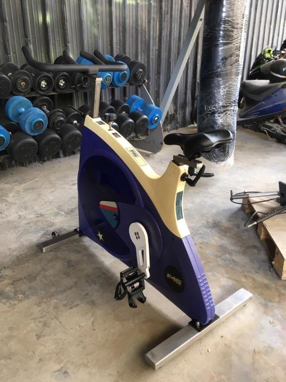 F45 SPINNING BIKE COMMERCIAL, Sports Equipment, Exercise & Fitness ...
