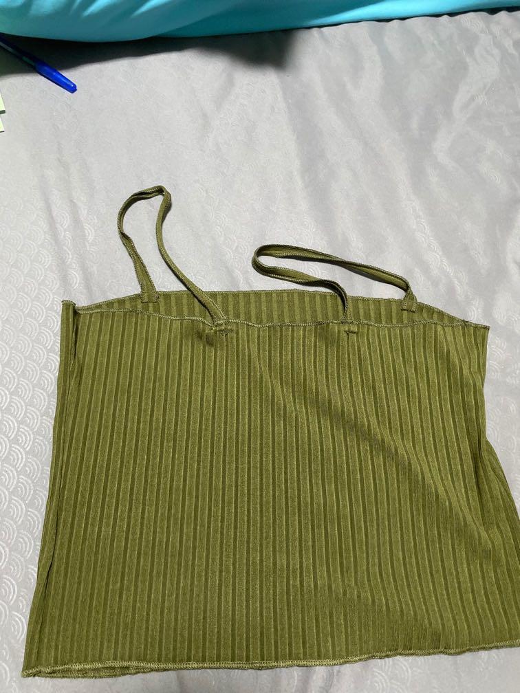Green strap top, Women's Fashion, Tops, Sleeveless on Carousell