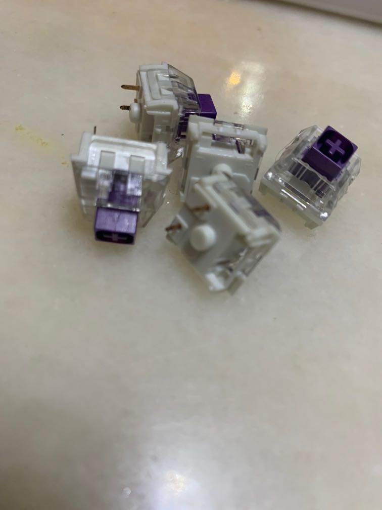 Kailh box royals 71 tactile switches, Computers & Tech, Parts ...