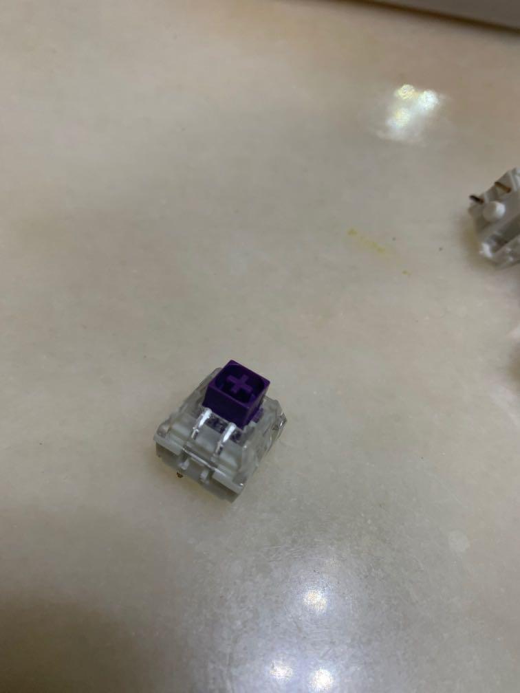 Kailh box royals 71 tactile switches, Computers & Tech, Parts ...