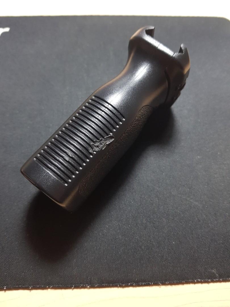 Magpul RVG Vertical Foregrip, Hobbies & Toys, Toys & Games on Carousell