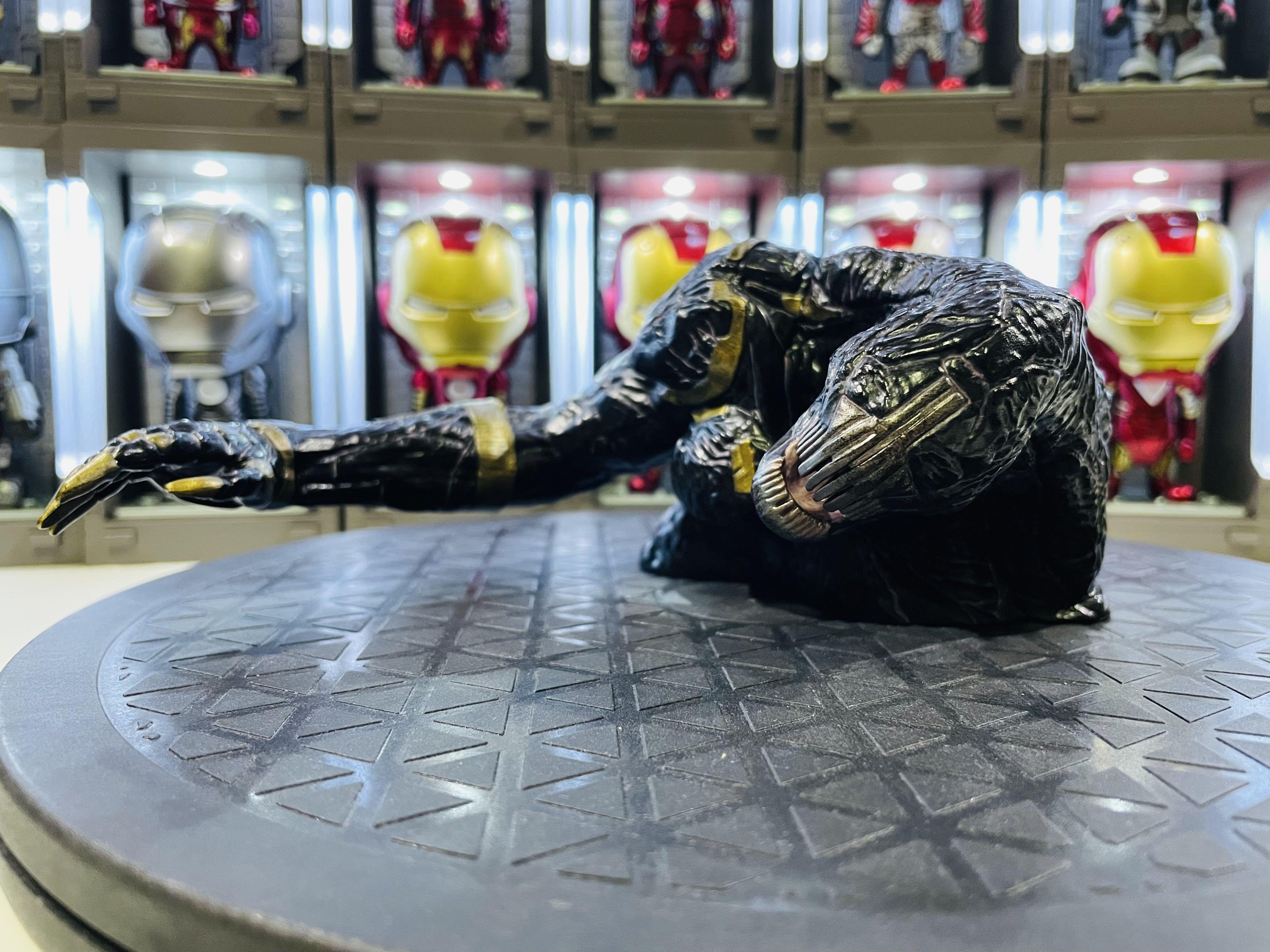 MARVEL AVENGERS INFINITY WAR HOT TOYS 1/6 SCALE OUTRIDER DIORAMA ...