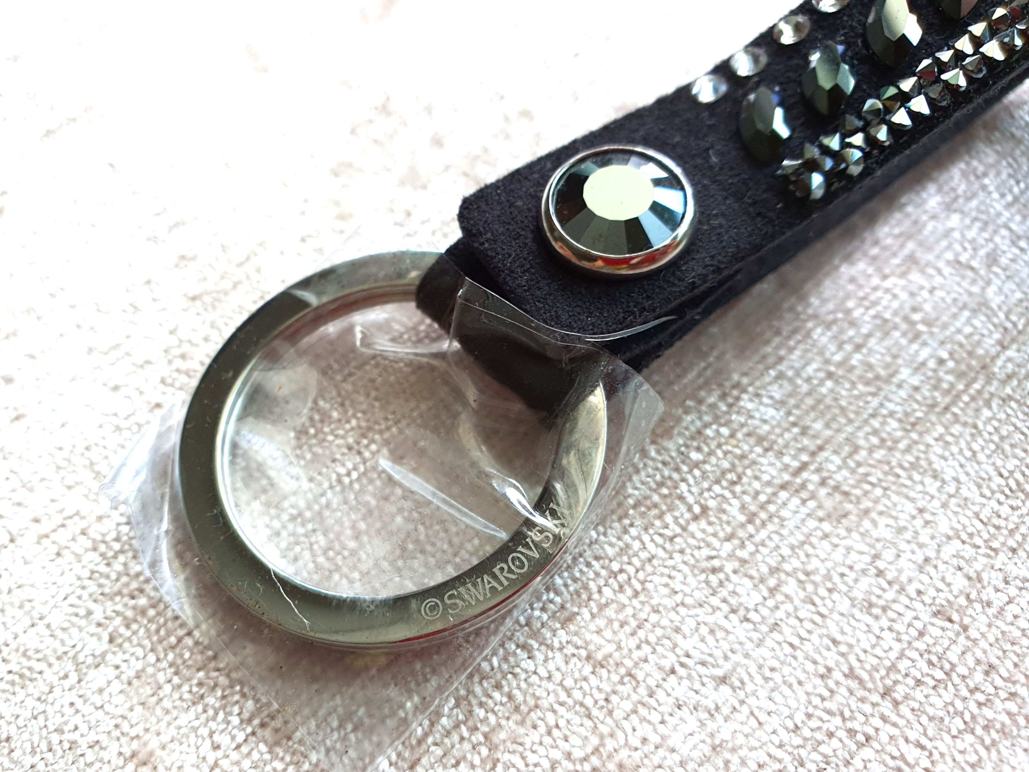 Swarovski crystal key ring, Women's Fashion, Watches & Accessories ...