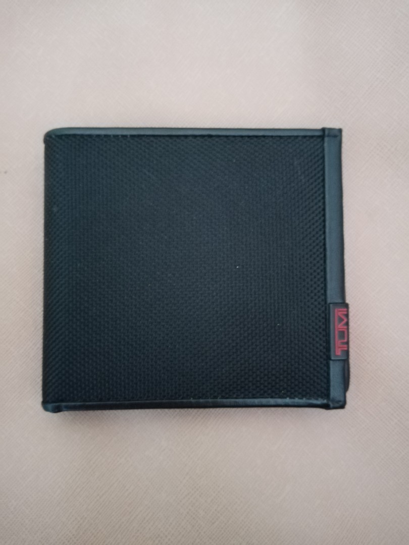 TUMI ballistic nylon wallet with cards lot for men, Men's Fashion ...