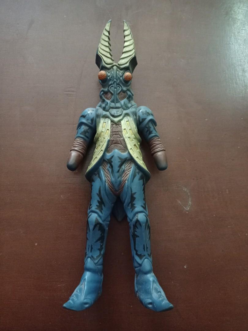 Ultraman Alien Baltan no Claws, Hobbies & Toys, Toys & Games on Carousell