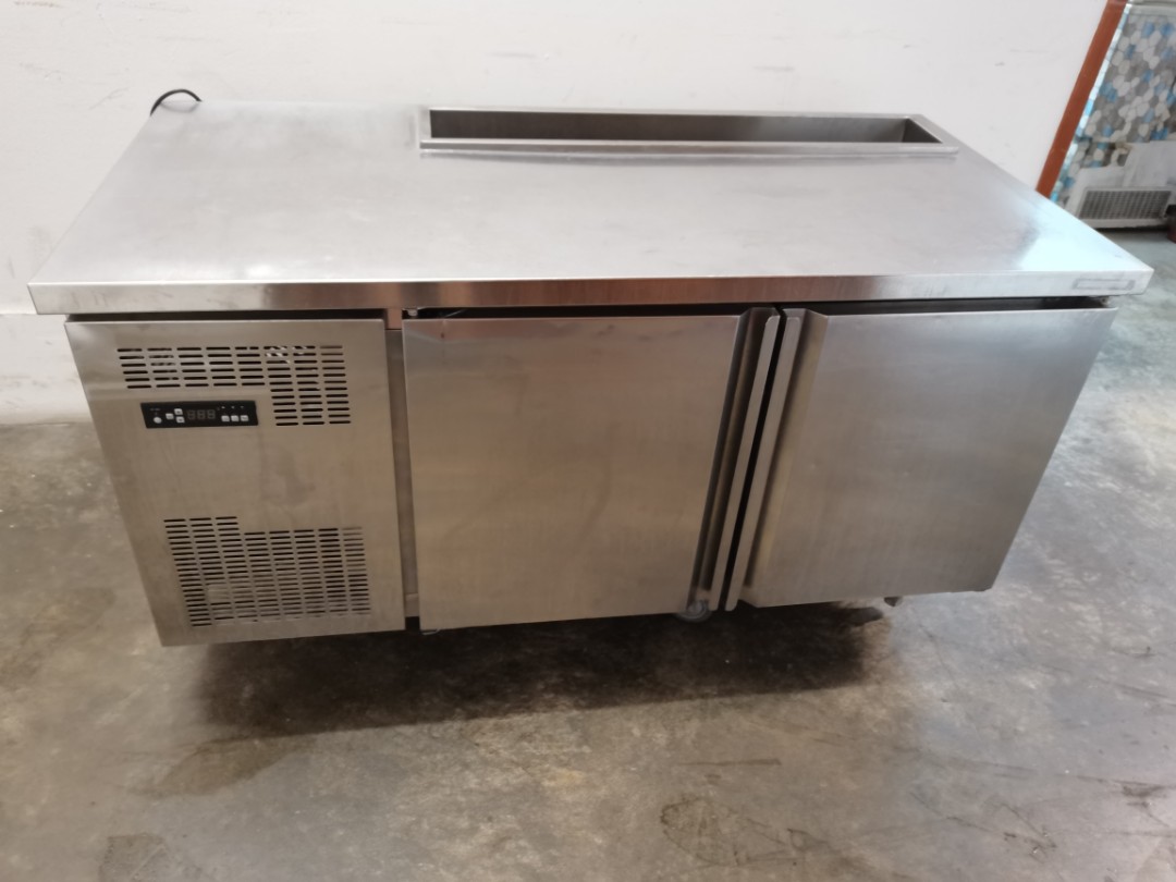 2 door salad chiller / 2 door counter chiller, TV & Home Appliances ...