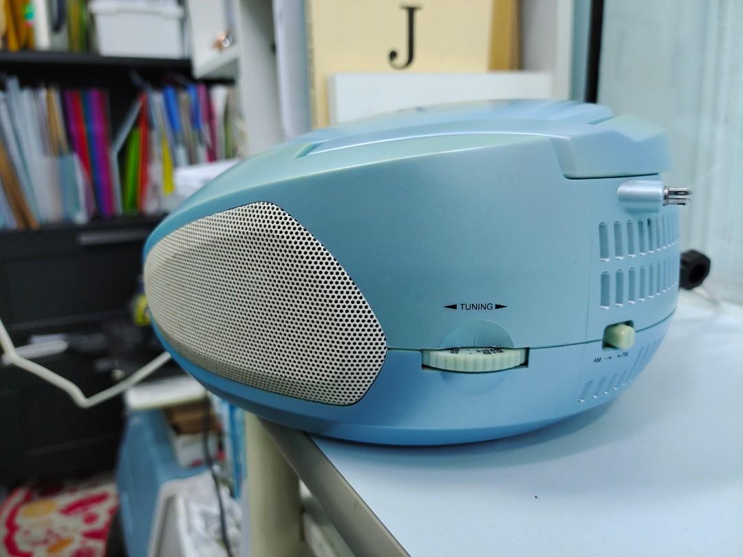 CD player old school portable cd player, Audio, Portable Music Players ...