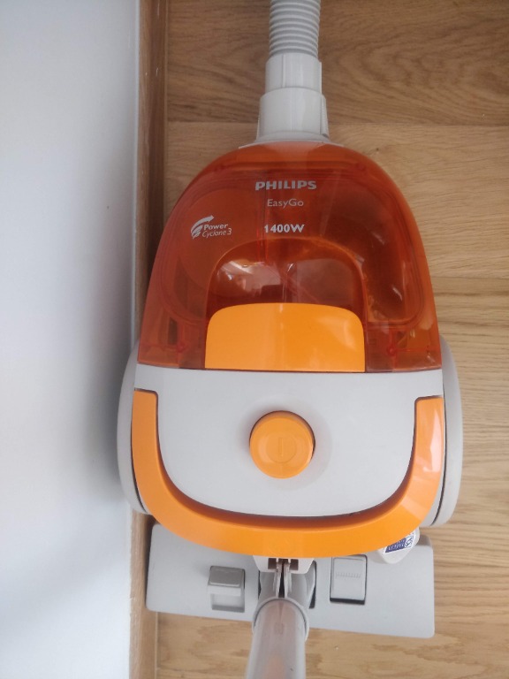 Philips EasyGo 1400W Power Cyclone 3 Bagless Hoover, Furniture & Home ...