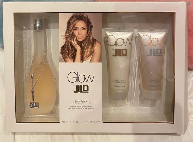 Jennifer Lopez Gift Set (Glow JLO) & Paris Hilton Gift Set (Fairy Dust ...