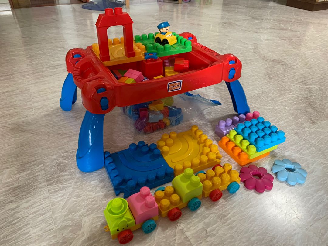 Mega Bloks build & learn table and train set, Babies & Kids, Infant ...