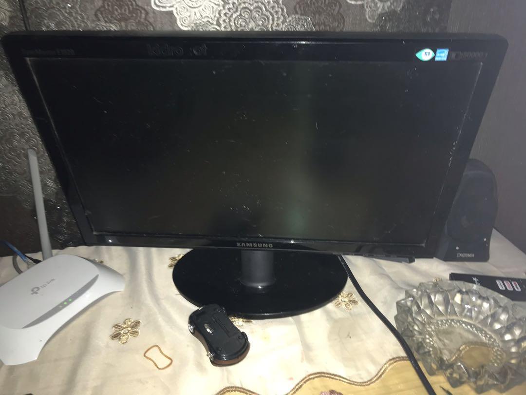 Monitor samsung syncmaster e1920, Elektronik, Komputer, Desktop di ...