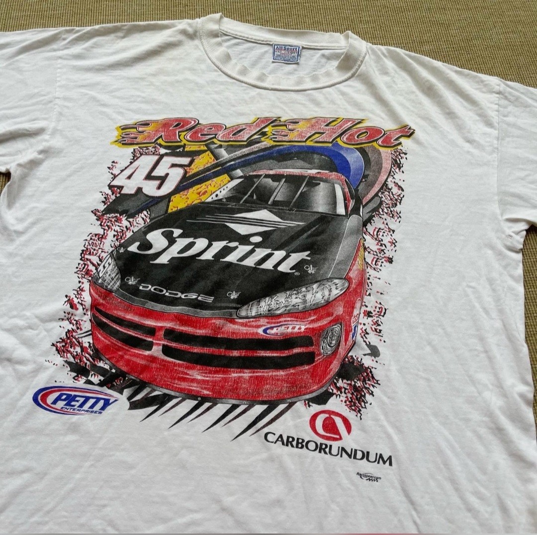 Vintage Nascar Red Hot 45 Tee, Men's Fashion, Tops & Sets, Tshirts ...