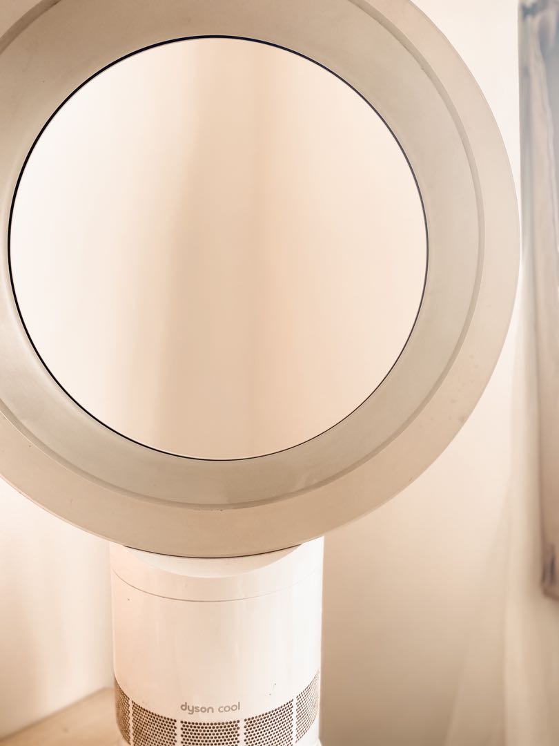 Dyson AM-06, Furniture & Home Living, Lighting & Fans, Fans on Carousell