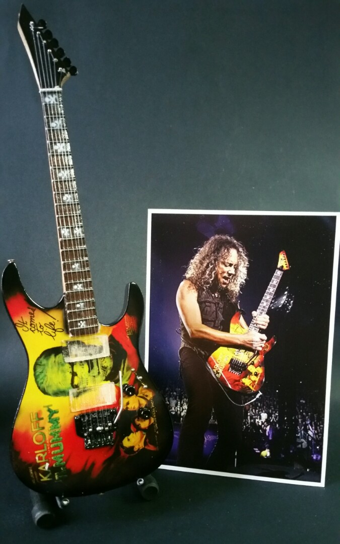 Kirk Hammett Mummy Guitar