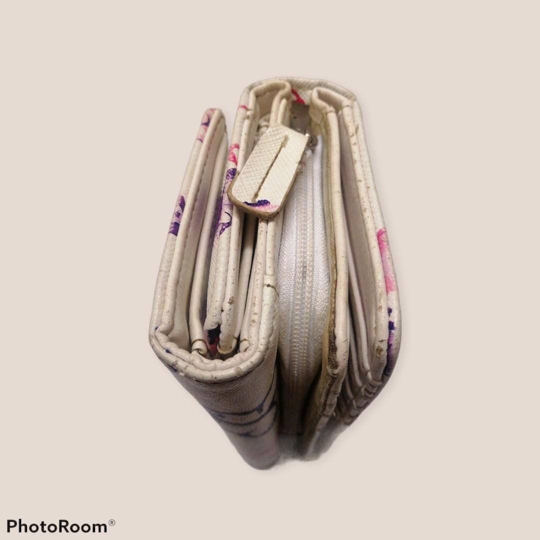 Laura jones wallet, Women's Fashion, Bags & Wallets, Purses & Pouches ...