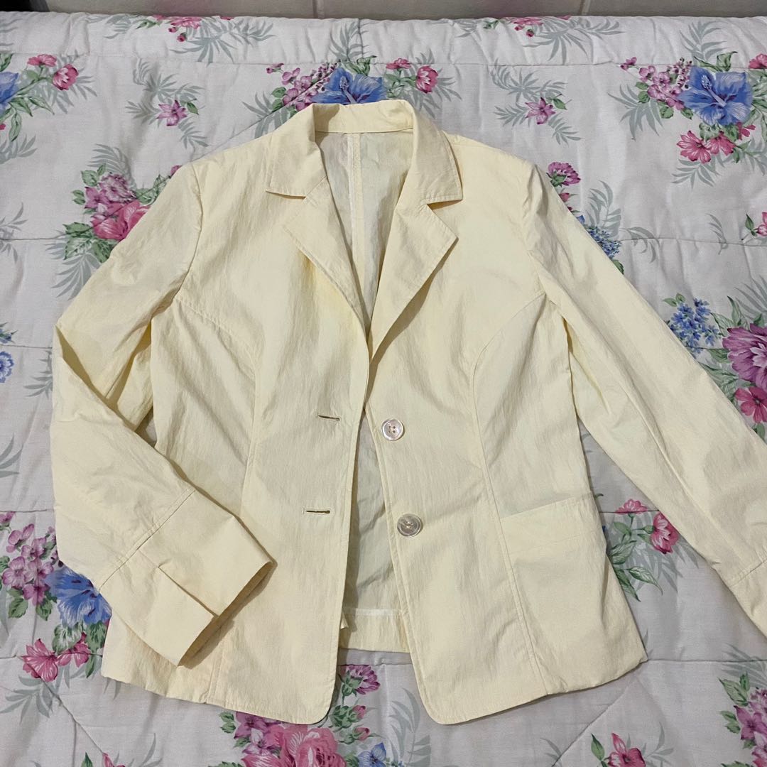 Pastel yellow blazer, Women's Fashion, Coats, Jackets and Outerwear on ...