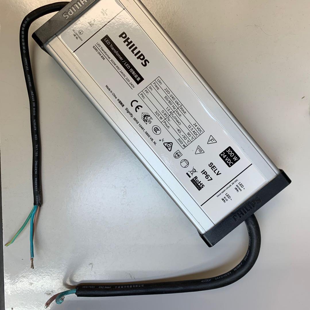 Philips LED Transfomer 300w IP 67 24V DC 220-240v 火牛 電子鎮流器, 傢俬＆家居, 園藝 ...