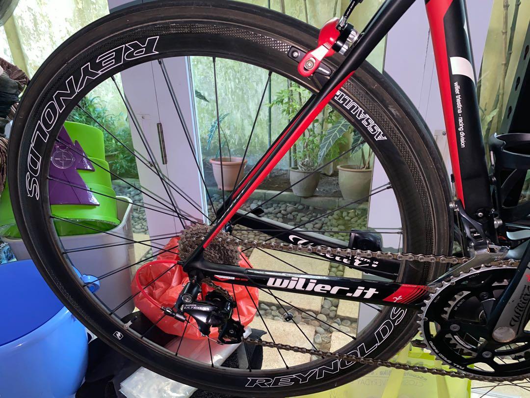 Wilier GTR carbon bike with carbon parts ( Reynolds assault + Zipp SL ...