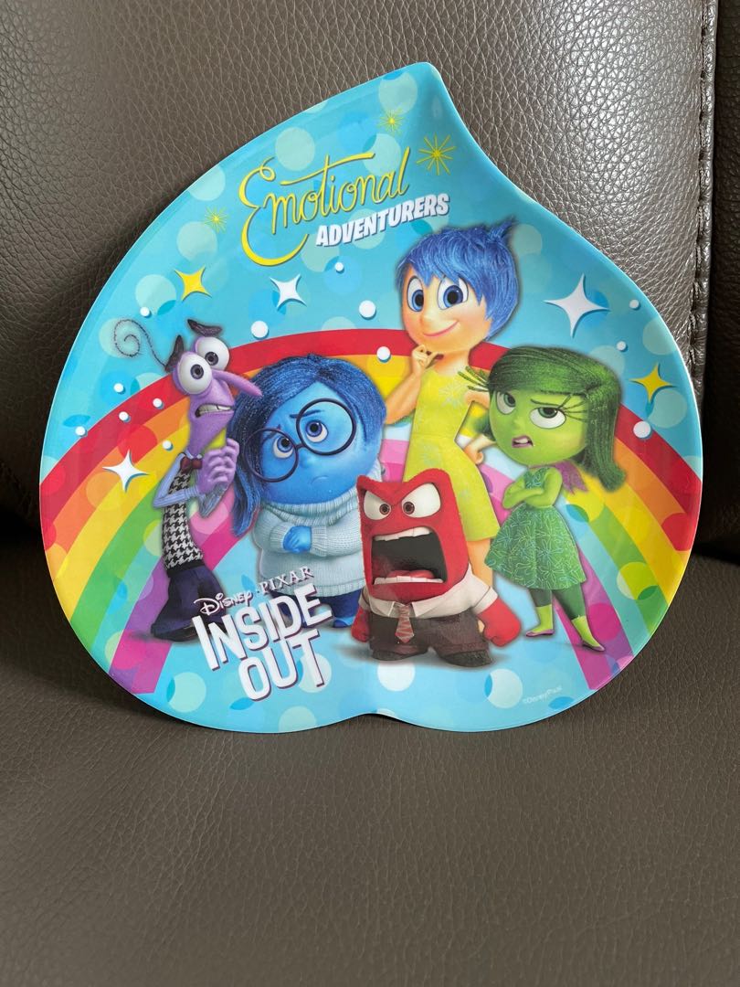 Zak designs Disney Inside out plate, 傢俬＆家居, 廚具和餐具, 食物整理及儲存 - Carousell