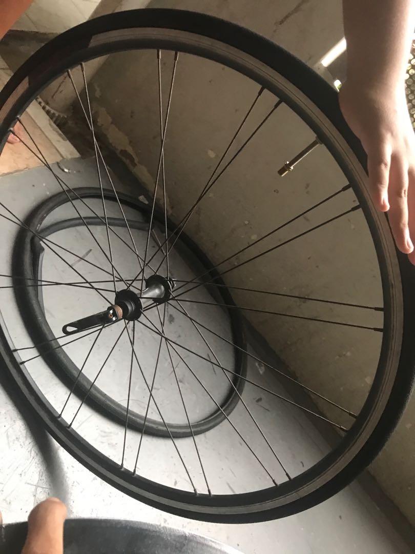 70mm back rim and shimano front rim, Sports Equipment, Bicycles & Parts ...