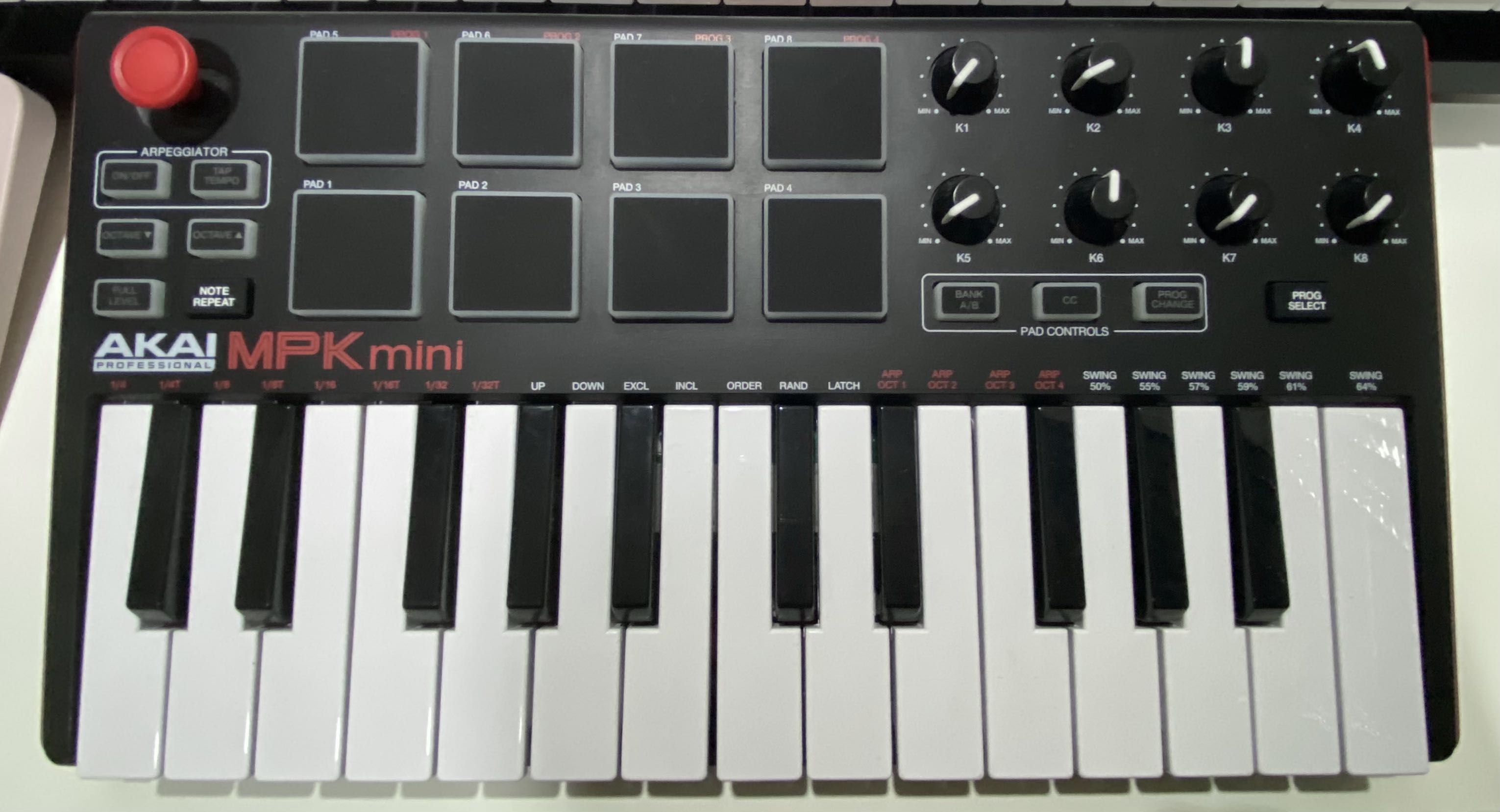 AKAI MINI MKII Midi Keyboard, Hobbies & Toys, Music & Media, Musical ...