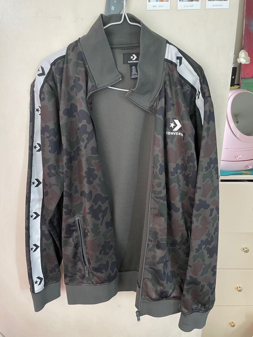 Converse jacket, Men's Fashion, Coats, Jackets and Outerwear on Carousell