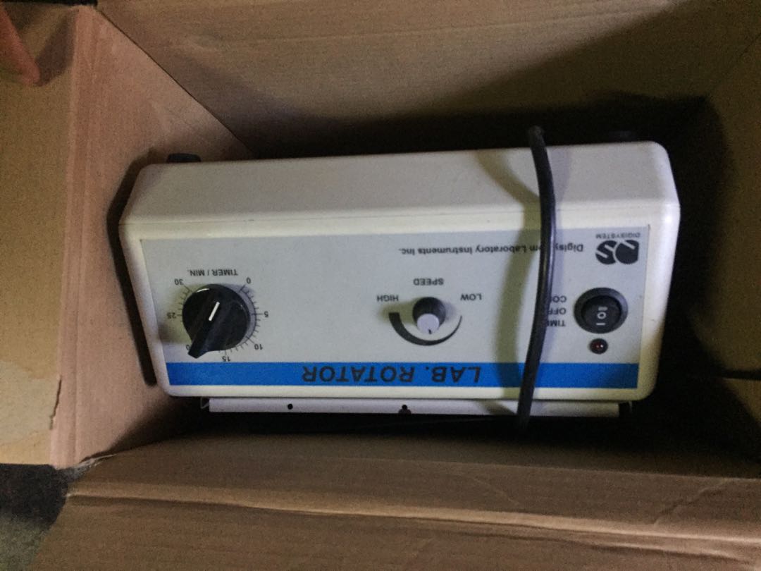 Digisystem Lab Rotator, Furniture & Home Living, Office Furniture ...