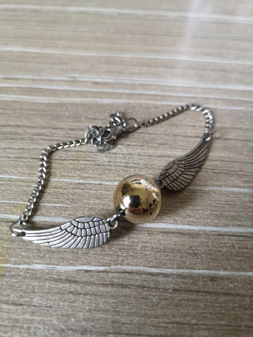 Harry Potter golden snitch bracelet, Women's Fashion, Jewelry ...