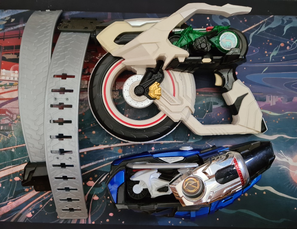 Kamen Rider Drive Set - Mach Driver & Drive Driver, Hobbies & Toys ...