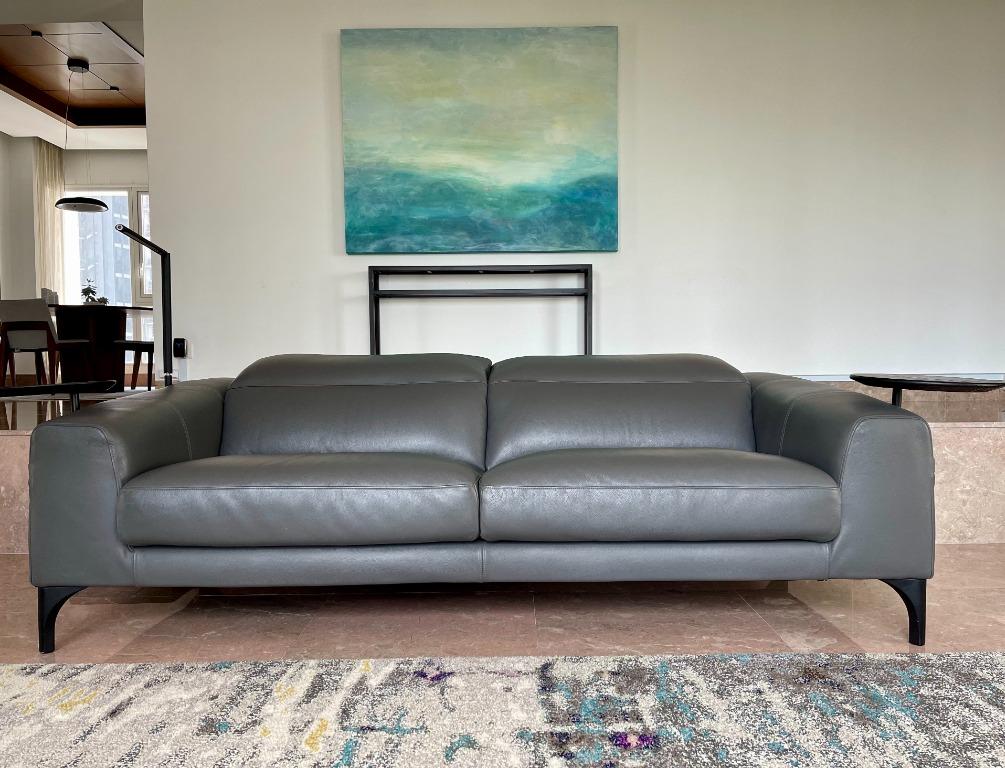 King Living "Reo" 2.5 seater smart couch, Furniture & Home Living ...