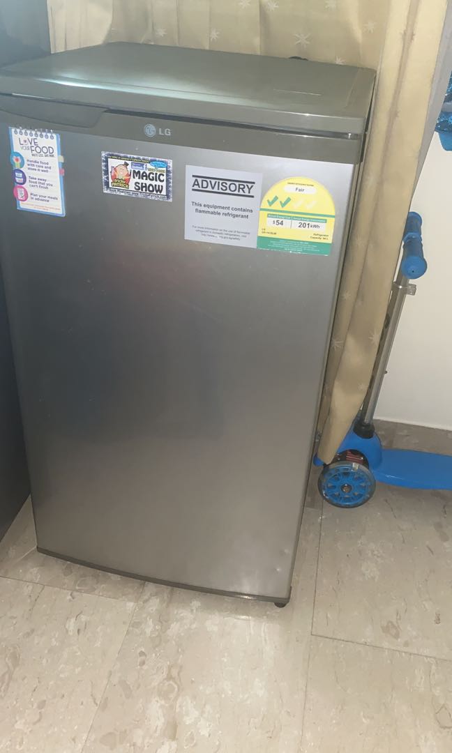 LG Mini fridge 90L, TV & Home Appliances, Kitchen Appliances ...