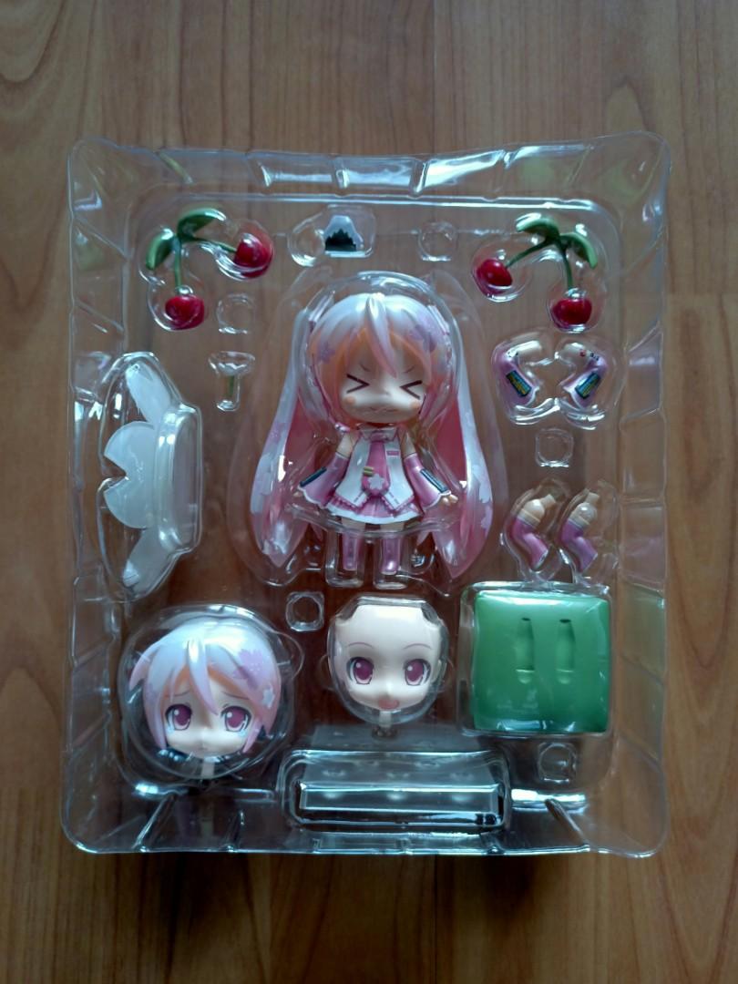 Nendoroid 274; Sakura Miku, Hobbies & Toys, Toys & Games on Carousell