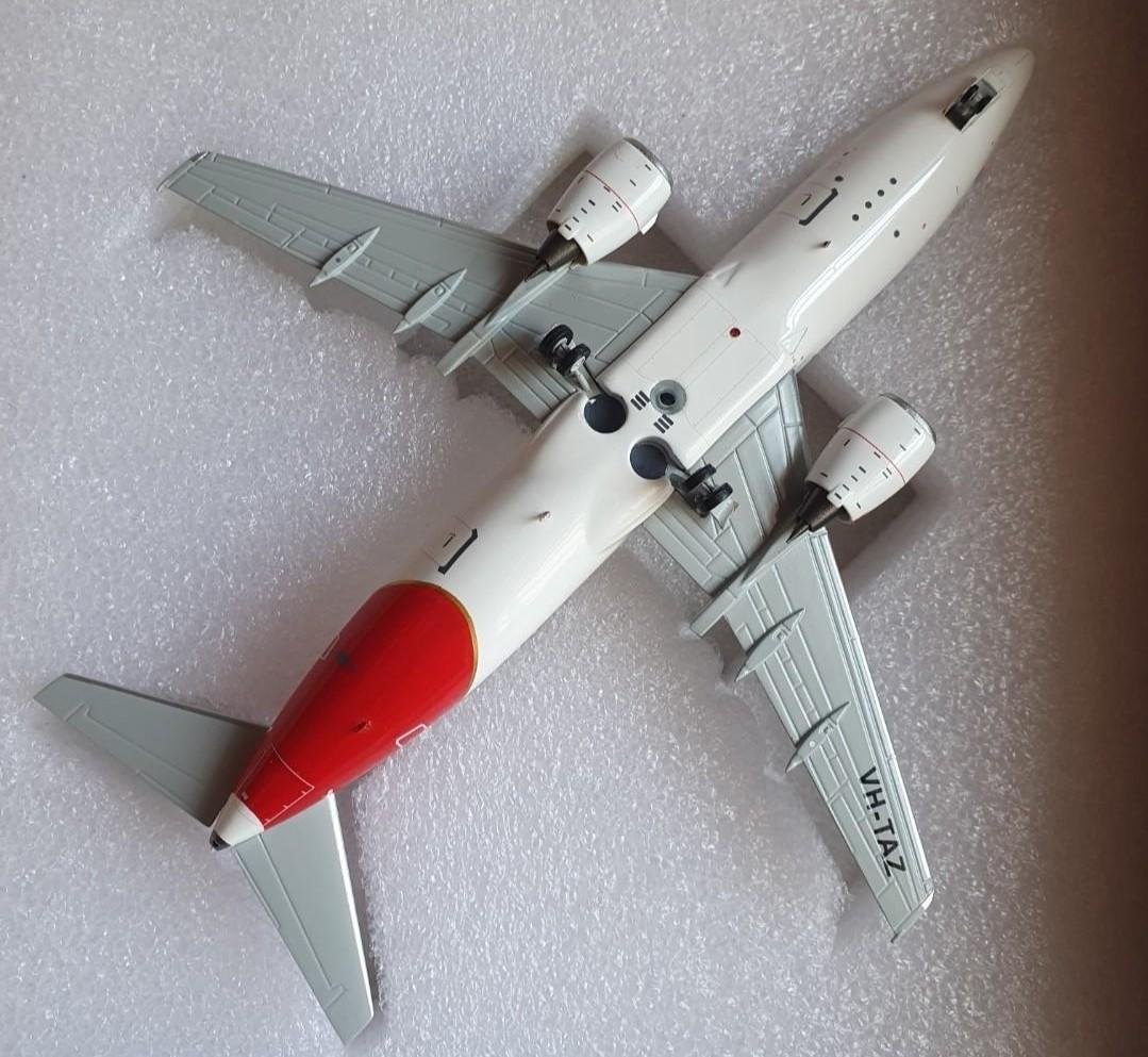 Qantas Boeing 737-300, Hobbies & Toys, Toys & Games on Carousell