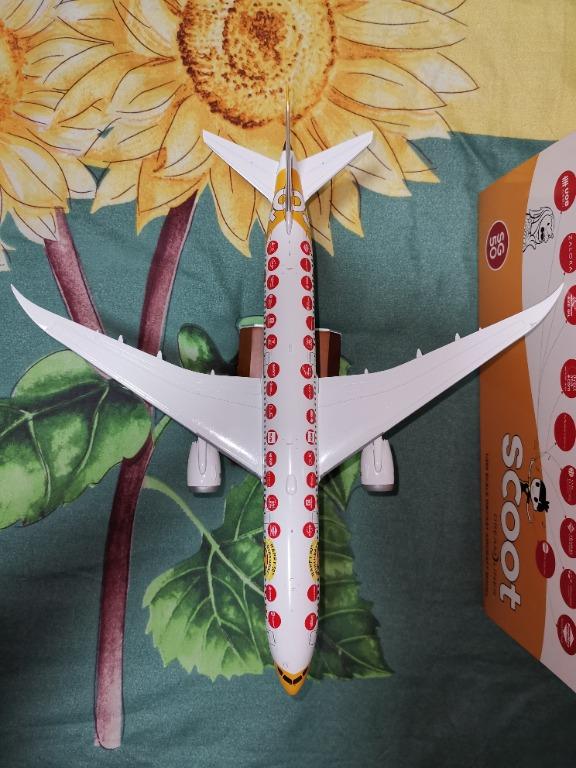Singapore Scoot Airline Boeing 787-9 Dreamliner Model (1:200) [SG50 Special Edition], Hobbies ...