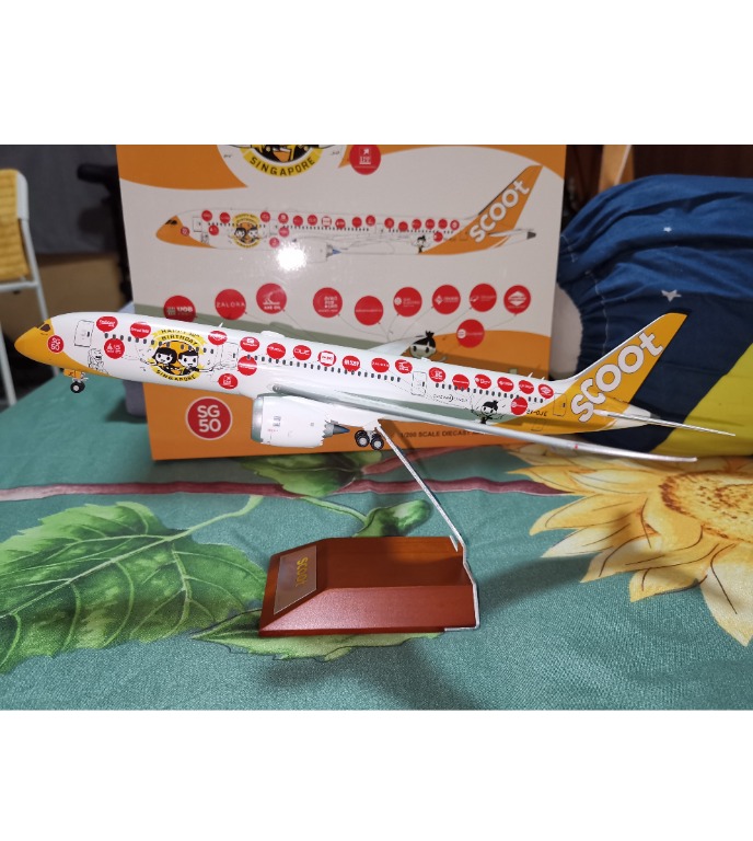 Singapore Scoot Airline Boeing 787-9 Dreamliner Model (1:200) [SG50 ...