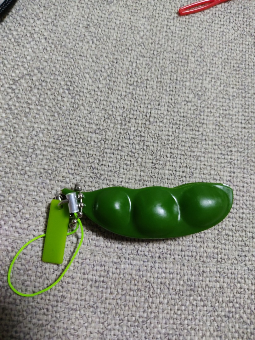 Squishy peas in a pod, Hobbies & Toys, Toys & Games on Carousell