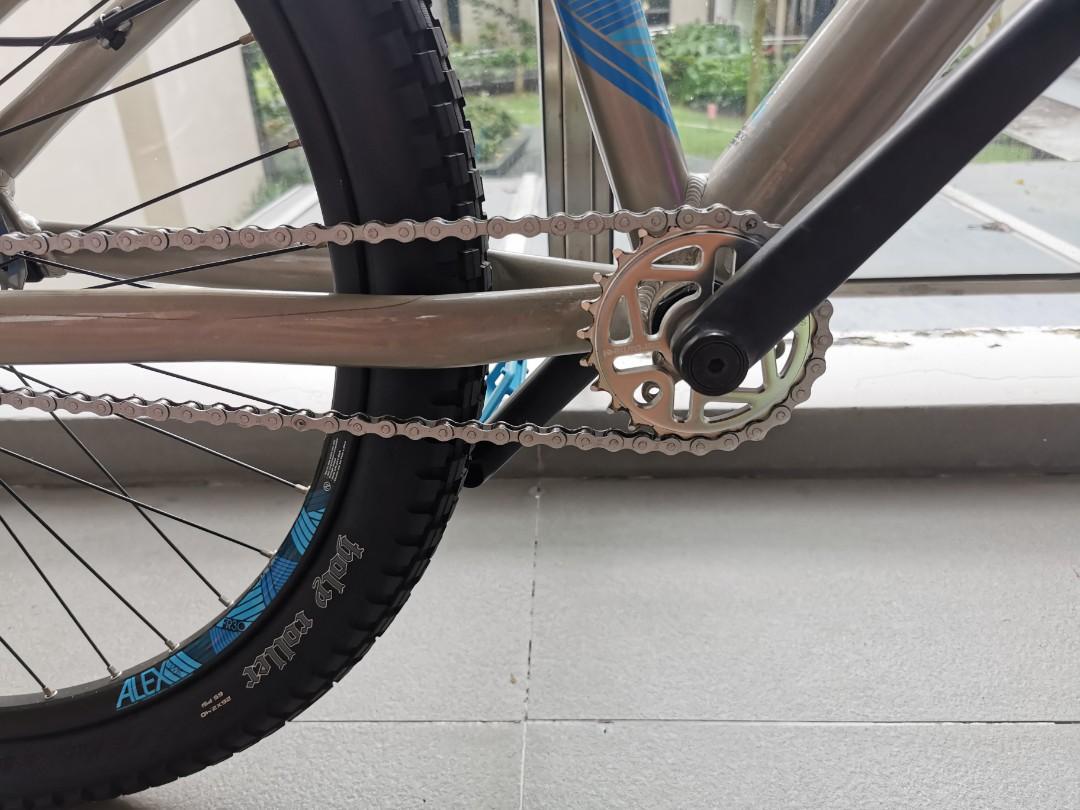 Trek Dirt jumper, Sports Equipment, Bicycles & Parts, Bicycles on Carousell