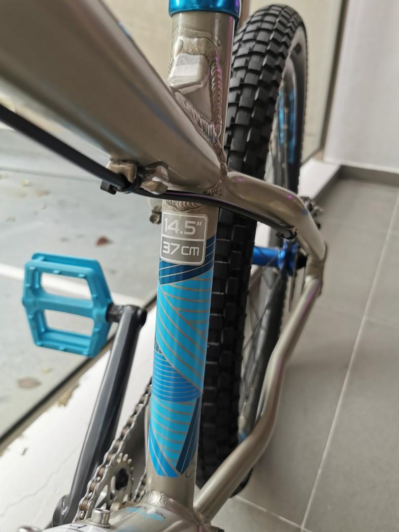 Trek Dirt jumper, Sports Equipment, Bicycles & Parts, Bicycles on Carousell