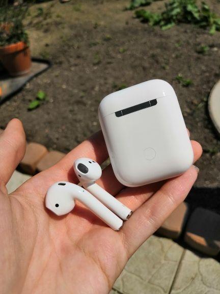 Airpods Gen 2 (H1 Chipset), Audio, Earphones on Carousell