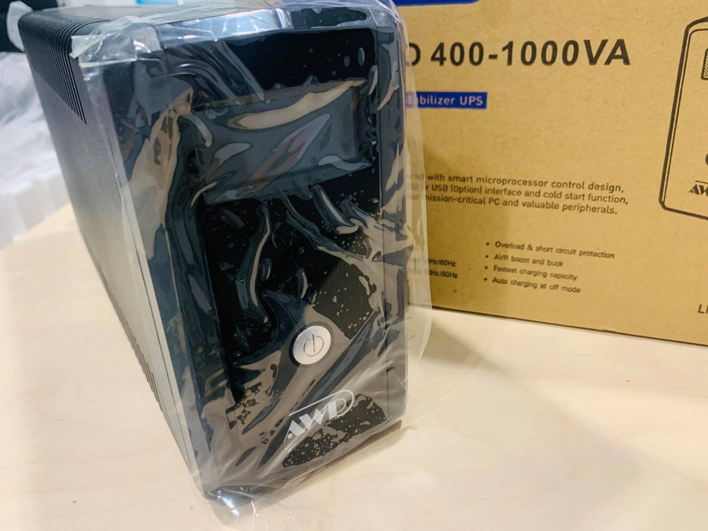 AWP AID1000 Pro LCD UPS 1000VA/600W, Computers & Tech, Parts ...