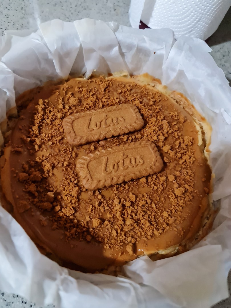 Biscoff basque burnt cheesecake, Food & Drinks, Homemade Bakes on Carousell
