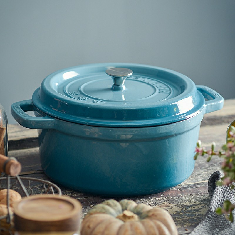 Cast Iron French Casserole Pan, Furniture & Home Living, Kitchenware ...