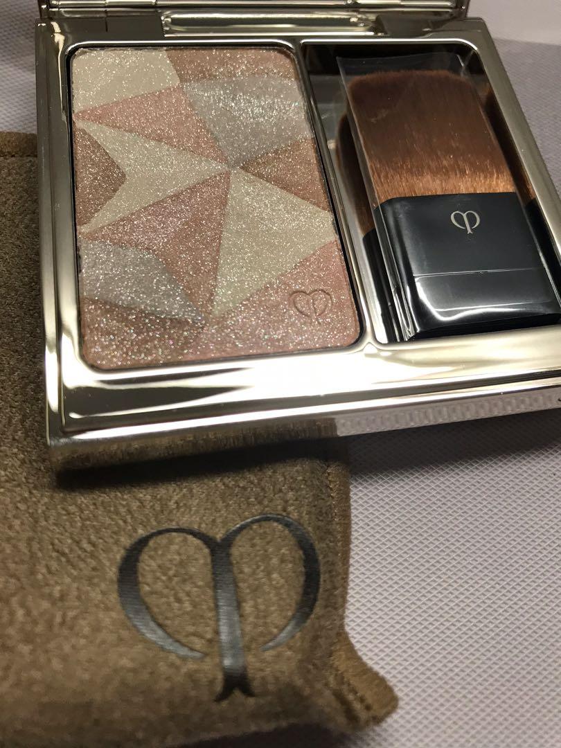 CPB Luminizing Face Enhancer 16, Beauty & Personal Care, Face, Makeup ...