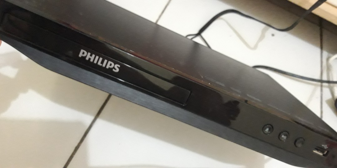 DVD merk philips, Elektronik, TV & Perlengkapan Hiburan di Carousell