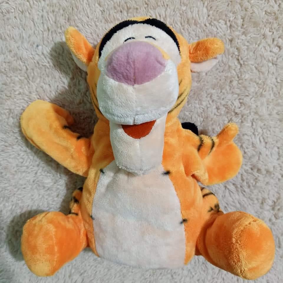ORIGINAL DISNEY TIGGER HAND PUPPET (11 inches), Hobbies & Toys, Toys ...