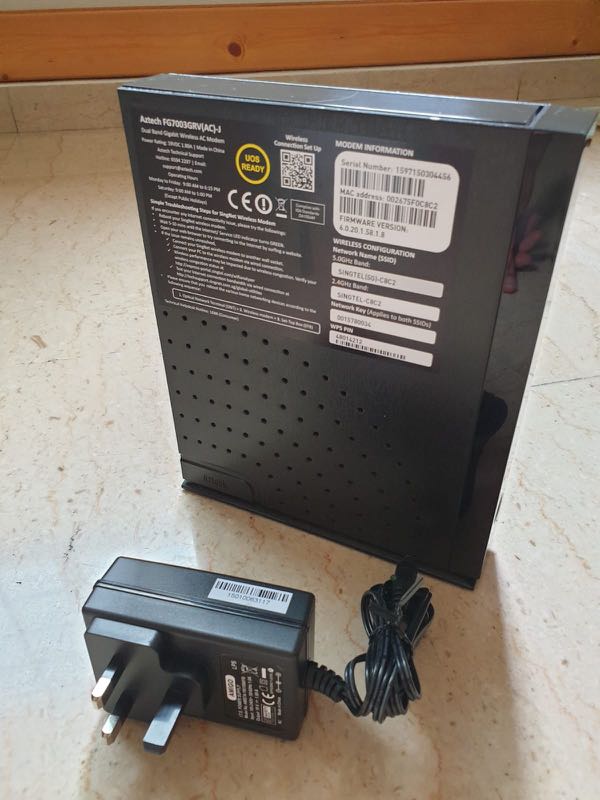 SingTel Modem Router w/Power Supply, Computers & Tech, Parts ...