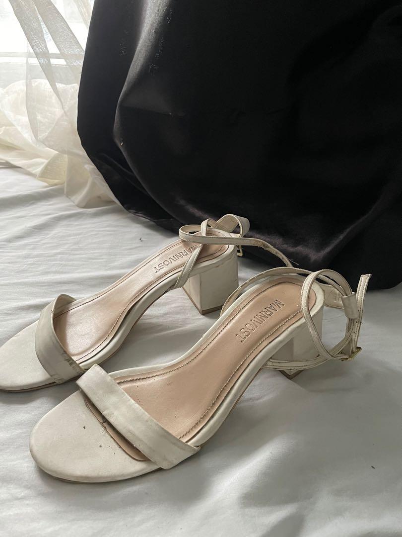 White 2 inch heels, Women's Fashion, Footwear, Heels on Carousell