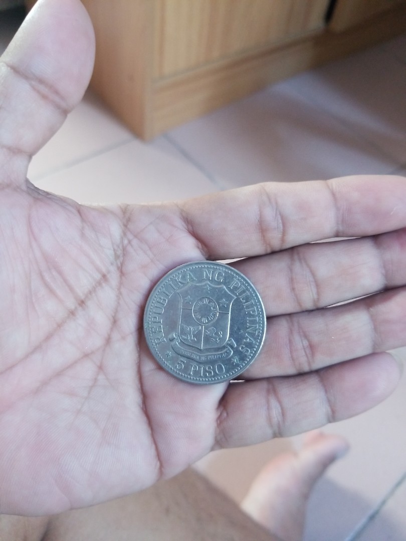 5PESOS OLD COINS FORMER PRESIDENT FERDINAND MARCOS, Everything Else ...