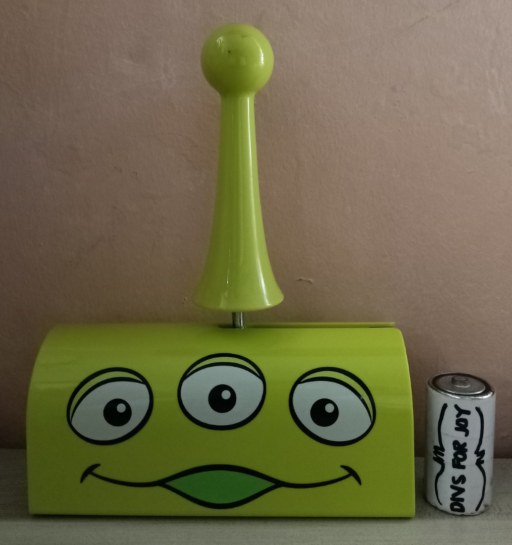 Alien + Lint roller Tokyo disneyland, Everything Else, Others on Carousell